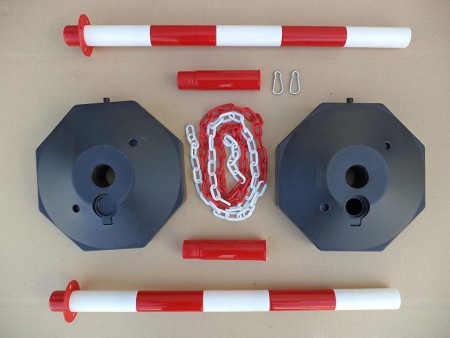 kit plastic posts chain.jpg :: Security & Safety
